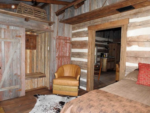 cabin-bedroom - OX Ranch
